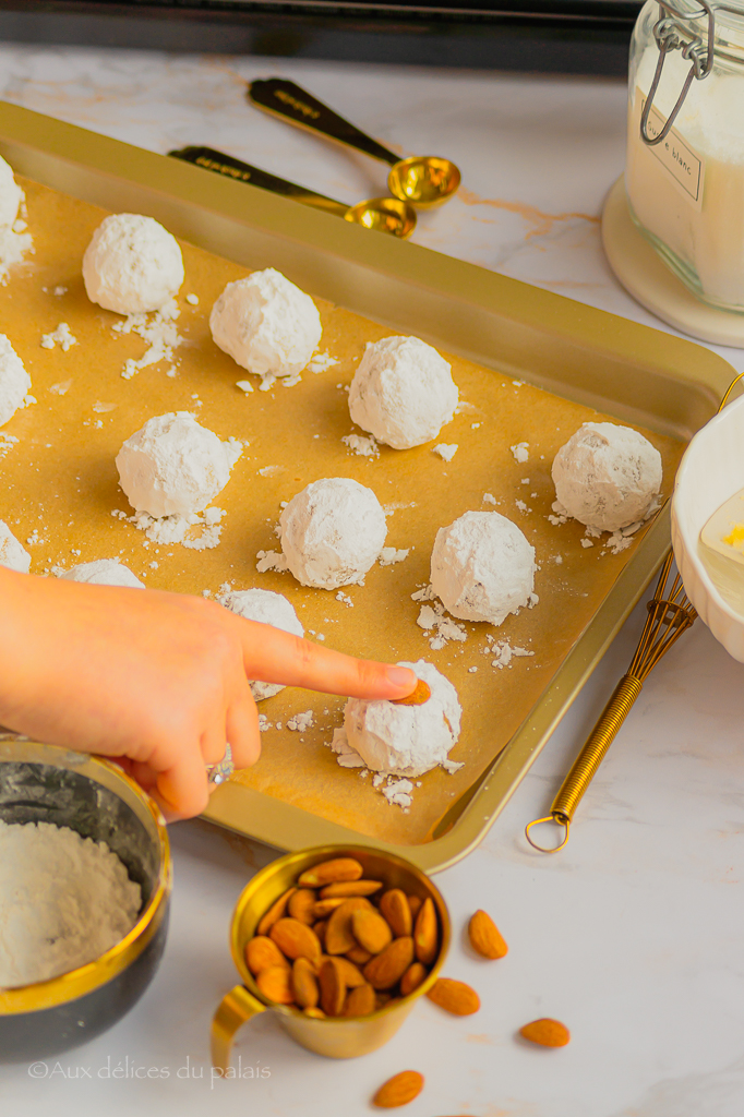 Amaretti biscuits italiens moelleux aux amandes · Aux délices du palais