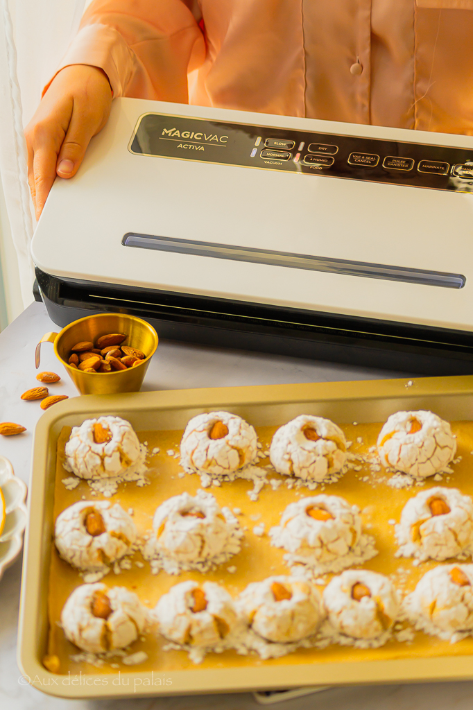 Amaretti biscuits italiens moelleux aux amandes · Aux délices du palais