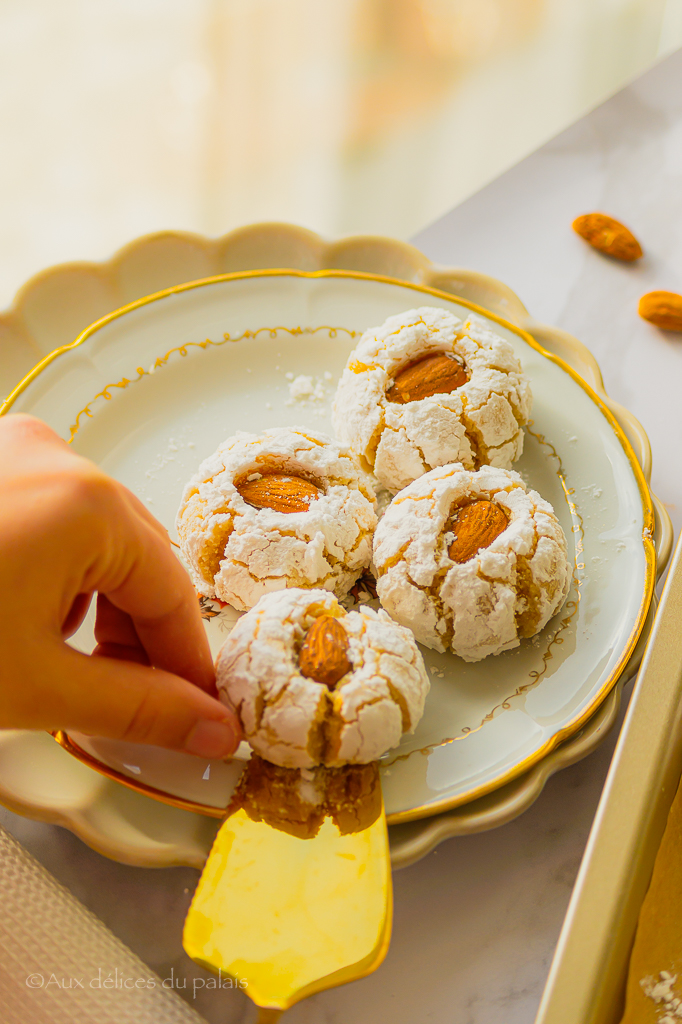 Amaretti biscuits italiens moelleux aux amandes · Aux délices du palais