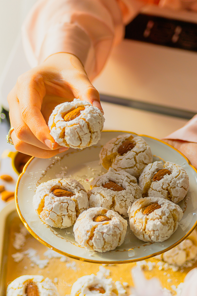 Amaretti biscuits italiens moelleux aux amandes · Aux délices du palais